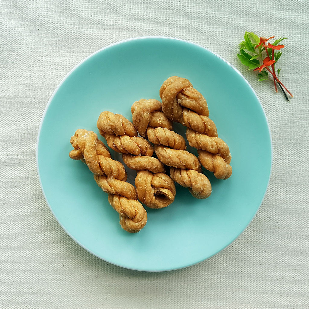 Curly String Biscuits